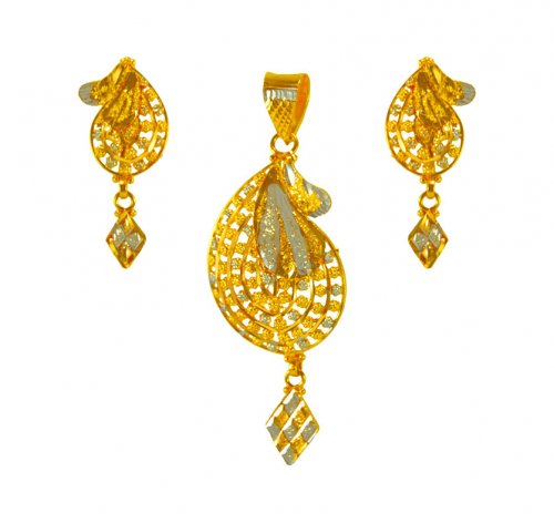 22 Karat Gold Pendant Set - AjPs65342 - 22 Karat Gold pendant and ...